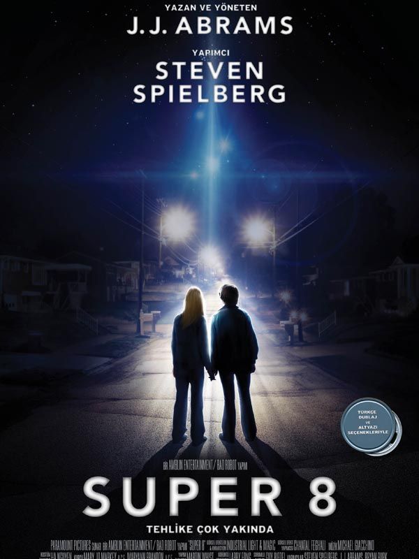 Super 8: Filmin kadrosu ve ekibin tamamı - Beyazperde.com
