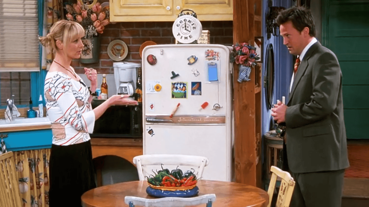 Lisa Kudrow, Matthew Perry'nin Ölümünün Ardından "Friends" Dizisinin ...