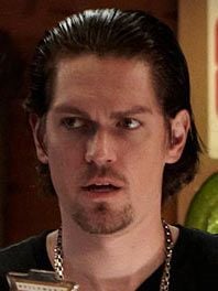 Steve Howey - Beyazperde.com