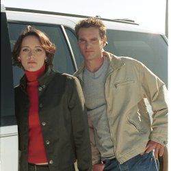 Tom Stone - Dizi 2002 - Beyazperde.com