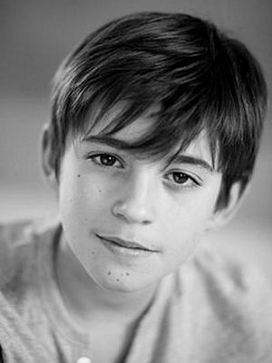 Charlie Rowe - Beyazperde.com