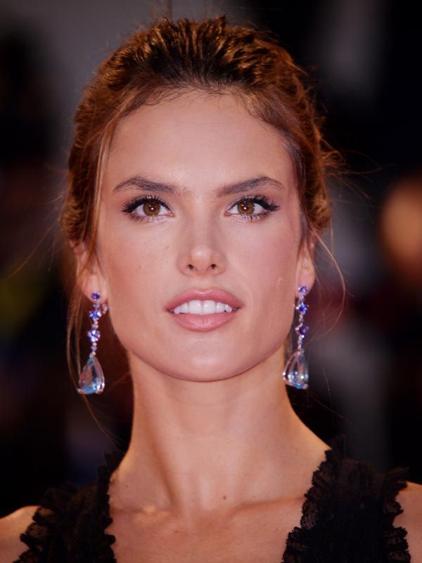 Alessandra Ambrósio - Beyazperde.com