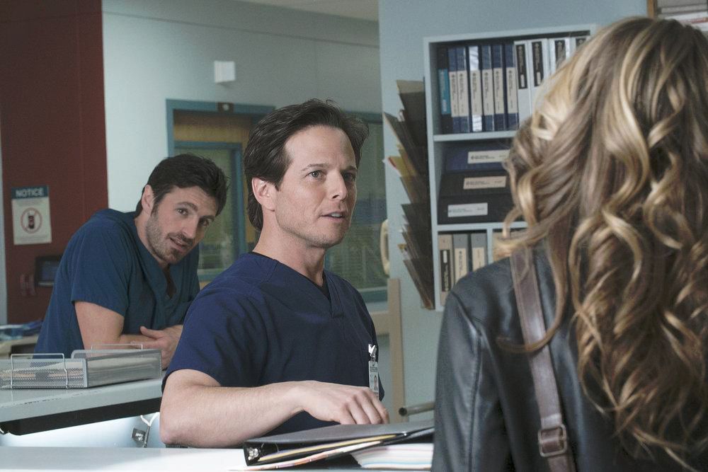 The Night Shift The Night Shift Fotoğraf Scott Wolf Eoin Macken