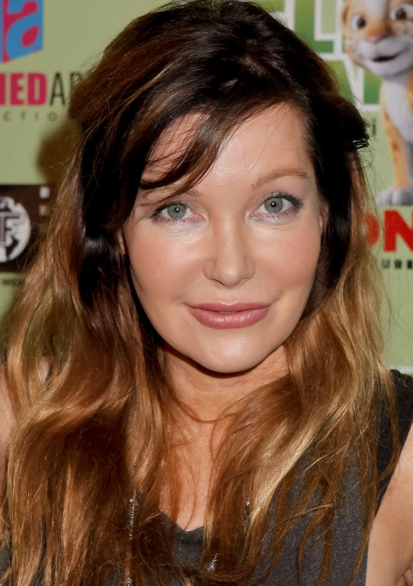 Holly Fields - Beyazperde.com