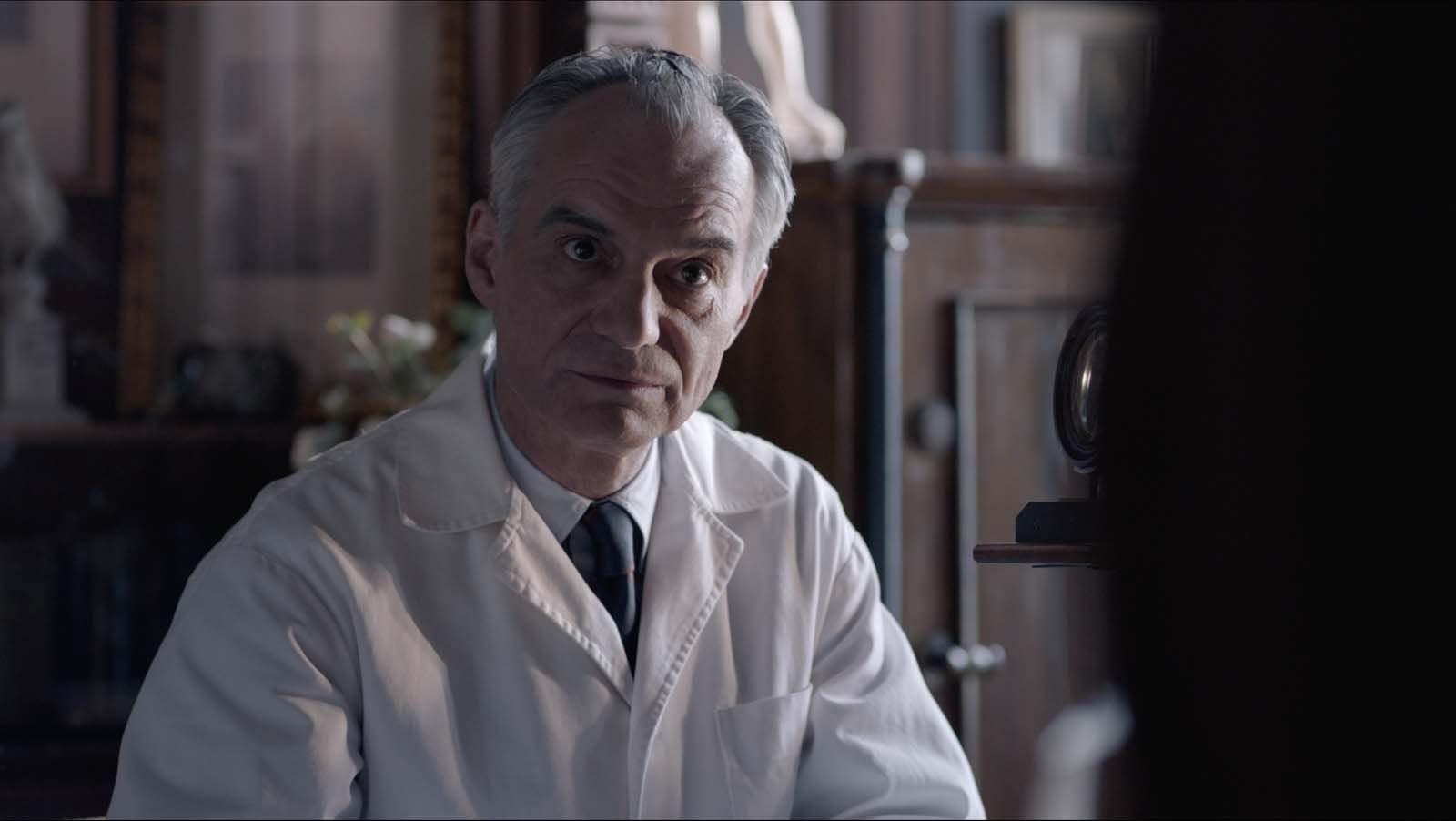 Charlatan resimleri - Fotoğraf 2 - Beyazperde.com