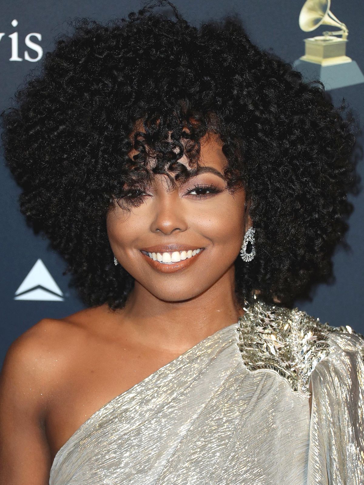 Adrienne Warren - Beyazperde.com