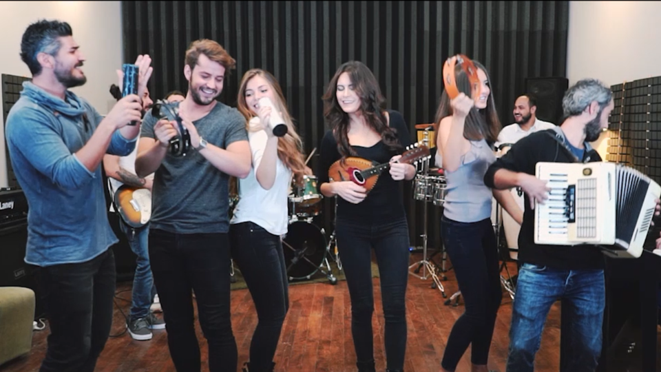 Seni Gidi Seni Klip - Beyazperde.com