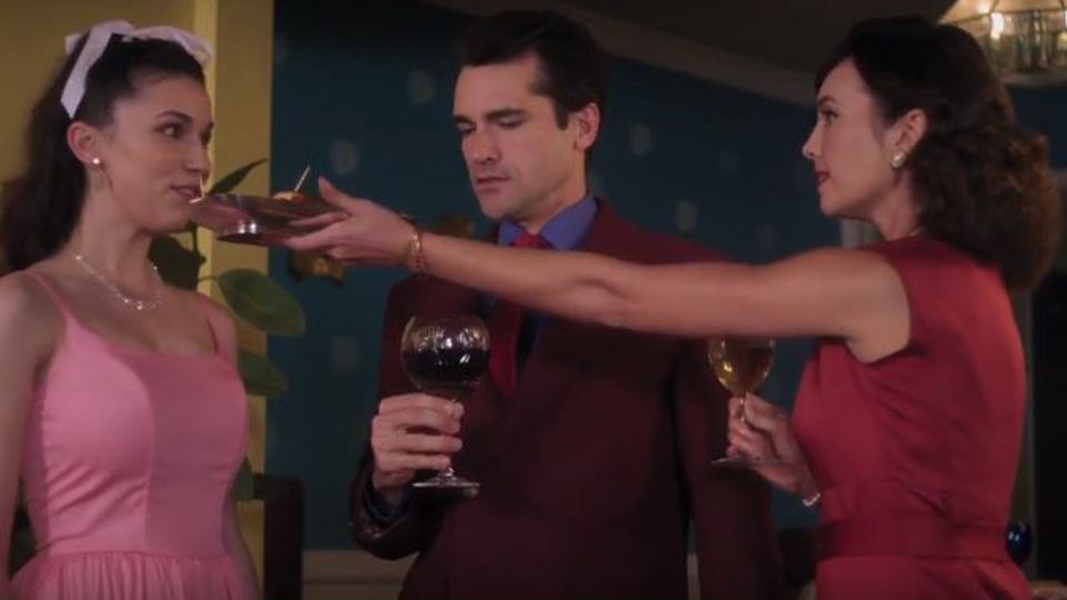 Vampire Dad Fragman - Beyazperde.com